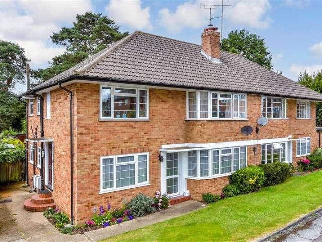 2 Bedroom Maisonette Flat