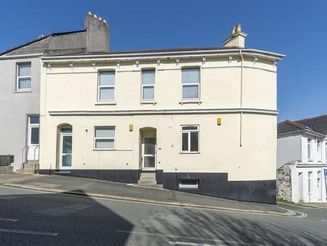 2 Bedroom Maisonette Flat