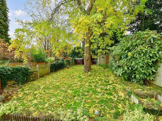 2 Bedroom Maisonette Flat