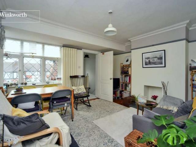 2 Bedroom Maisonette Flat