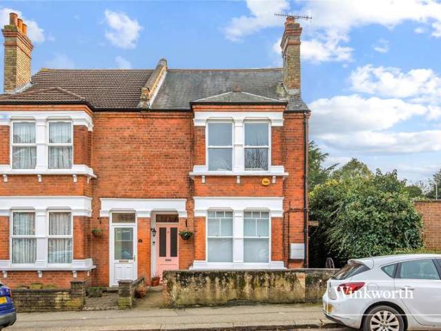 2 Bedroom Maisonette Flat
