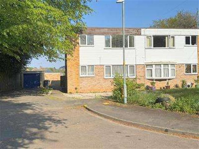 2 Bedroom Maisonette Flat