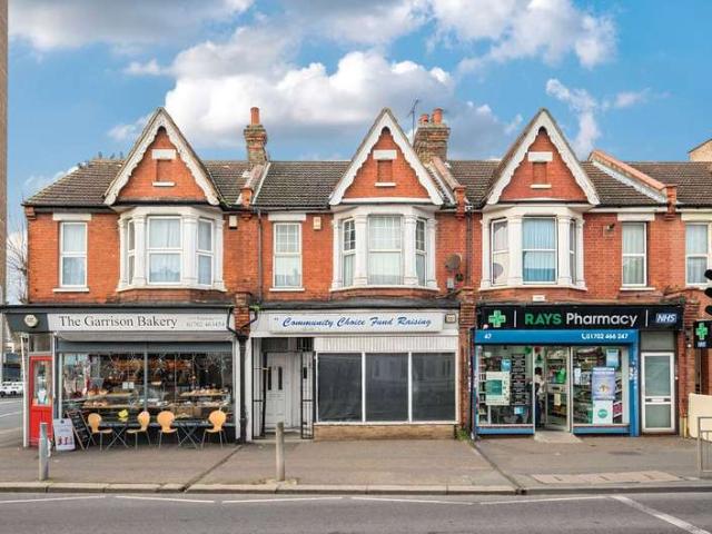 2 Bedroom Maisonette Flat