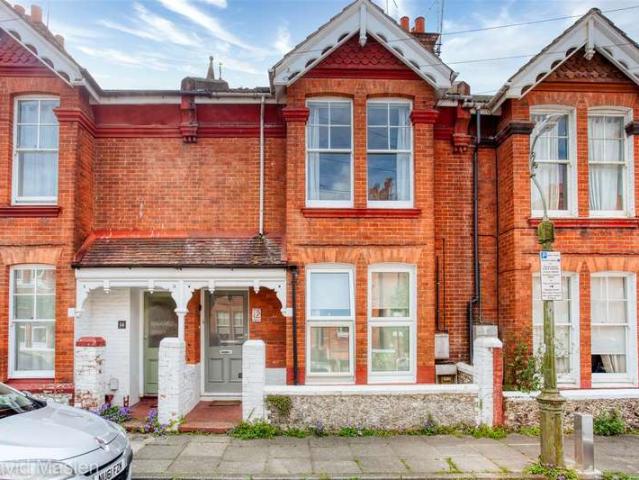 2 Bedroom Maisonette Flat