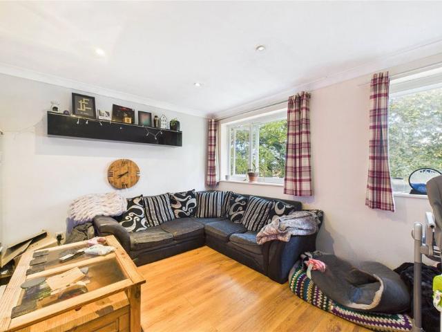 2 bedroom Maisonette in Beaulieu Court, Blackwater