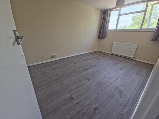 2 Bedroom Maisonette in EN3 | Available Now