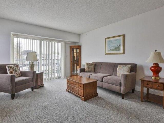 2 bedroom, Malden MA 02148 LS102564319