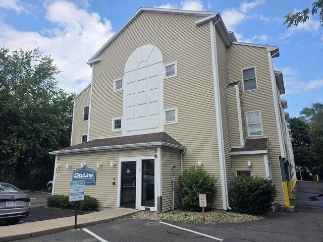 2 bedroom, Malden MA 02148 104567178