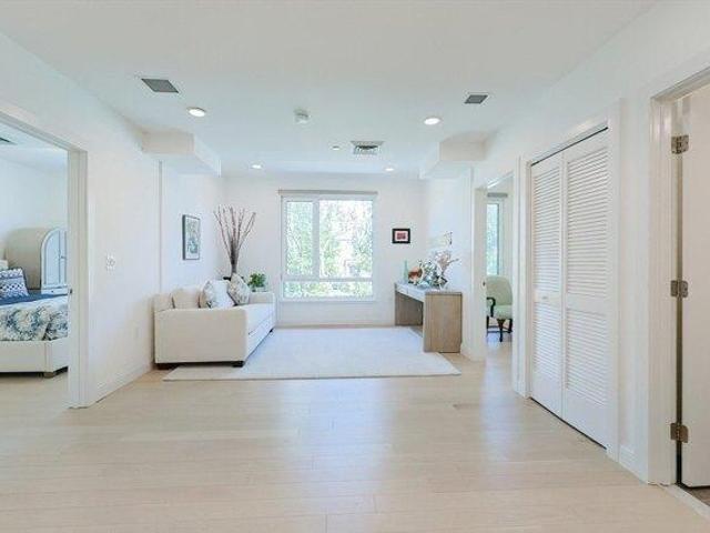 2 bedroom, Malden MA 02148 104759011
