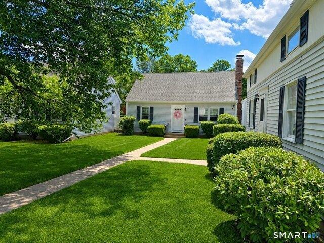 2 bedroom, Manchester CT 06040 105204593