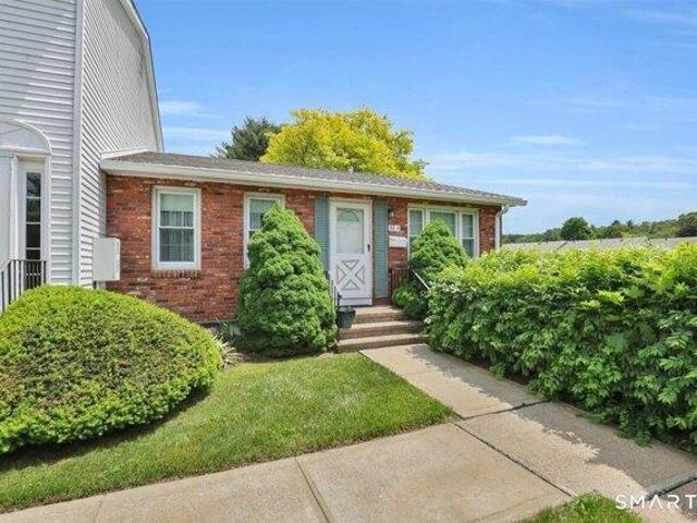 2 bedroom, Manchester CT 06042 104190685