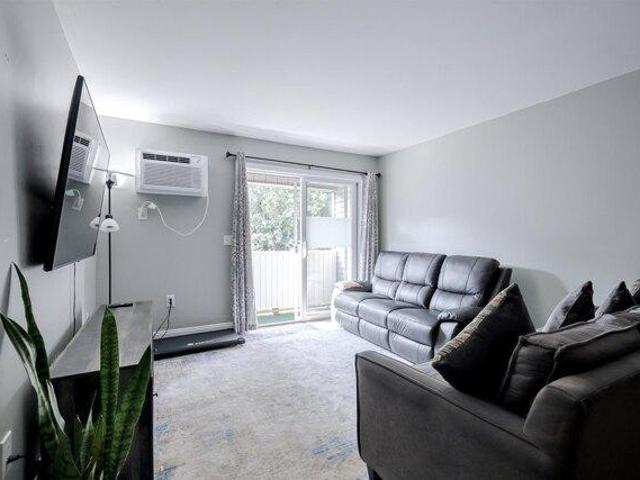 2 bedroom, Manchester NH 03104 105095508