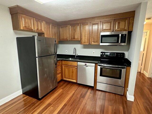 2 bedroom, Manchester NH 03104 LS102778527
