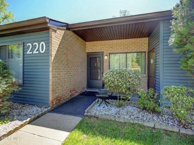 2 bedroom, Manalapan NJ 07726 LS102586769