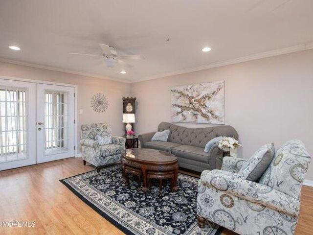 2 bedroom, Manalapan NJ 07726 102564740