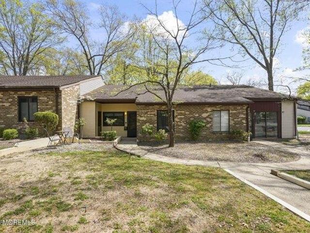 2 bedroom, Manalapan NJ 07726 104411300