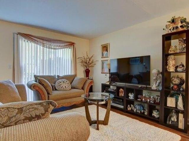 2 bedroom, Manalapan NJ 07726 105142581