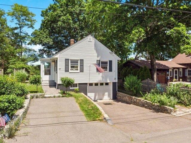 2 bedroom, Marblehead MA 01945 103888525