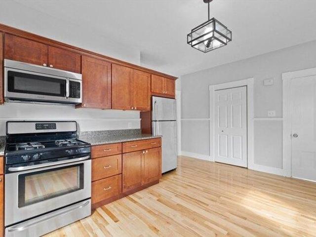2 bedroom, Marblehead MA 01945 105094060