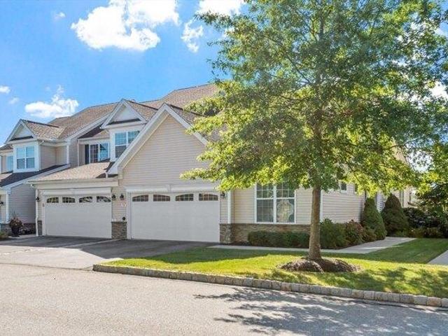 2 bedroom, Marlborough MA 01752 102479799