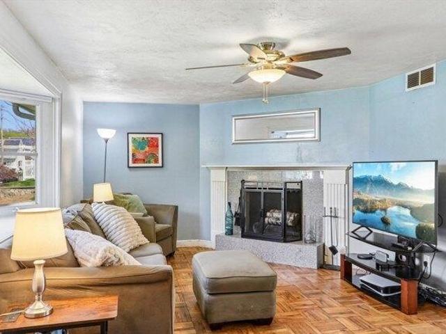 2 bedroom, Marlborough MA 01752 LS102444607