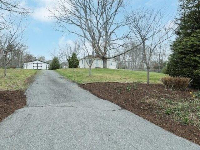 2 bedroom, Mashpee MA 02649 101896081