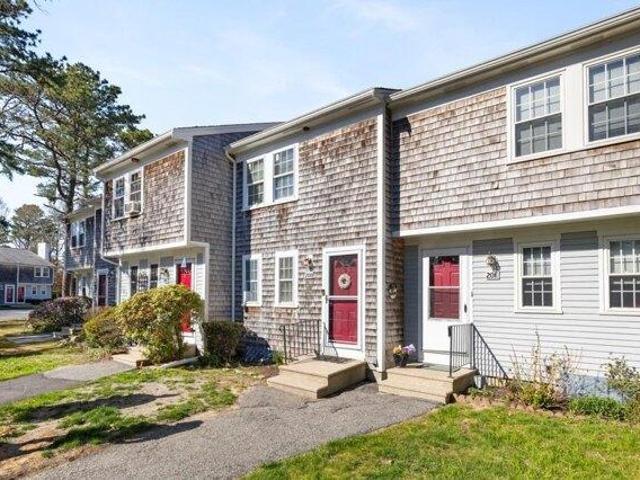 2 bedroom, Mashpee MA 02649 101932656