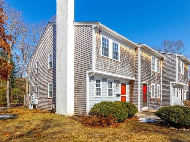 2 bedroom, Mashpee MA 02649 102369724
