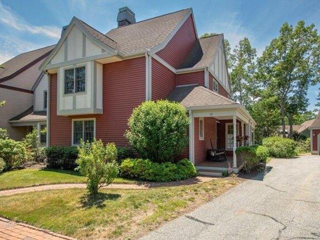 2 bedroom, Mashpee MA 02649 104514995