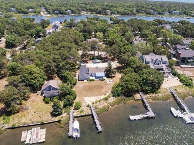 2 bedroom, Mashpee MA 02649 104298590