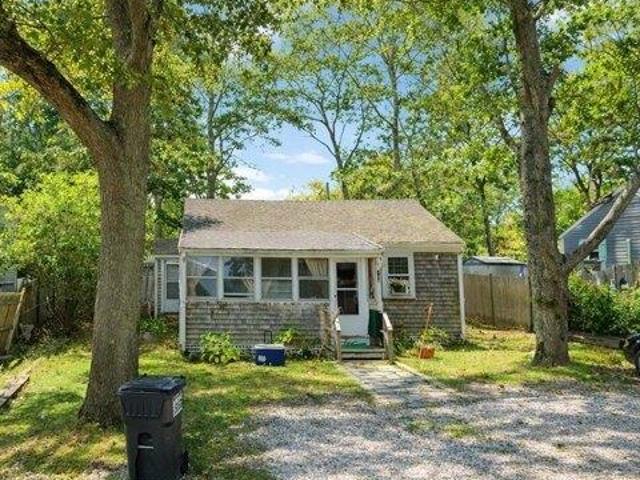 2 bedroom, Mashpee MA 02649 104298288
