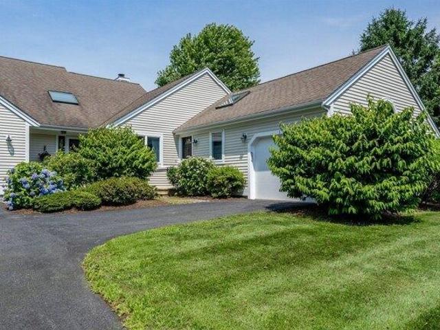 2 bedroom, Mashpee MA 02649 105094289