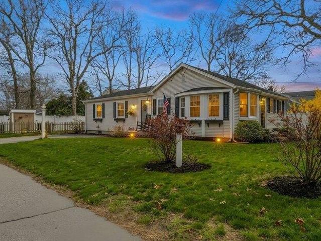 2 bedroom, Mashpee MA 02649 LS101782972