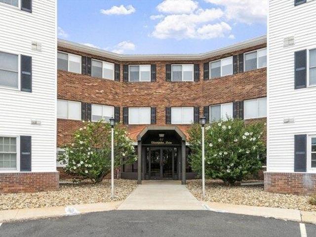 2 bedroom, Methuen MA 01844 104808015