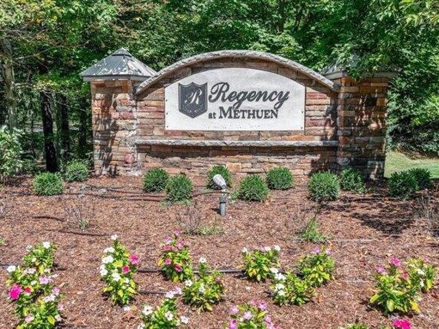 2 bedroom, Methuen MA 01844 105114124
