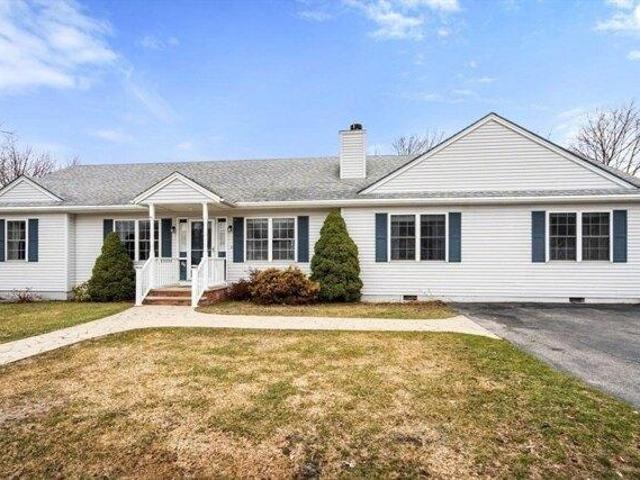 2 bedroom, Methuen MA 01844 LS102859835