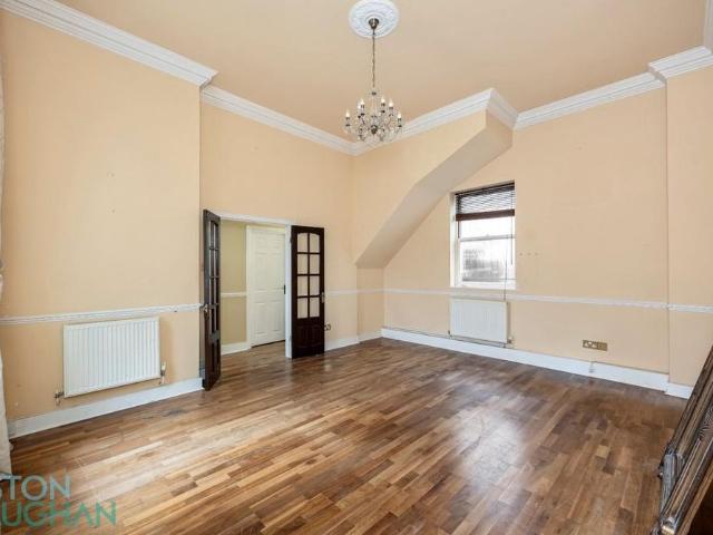 2 bedroom mews to rent