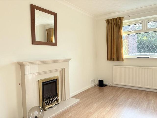 2 bedroom mews to rent