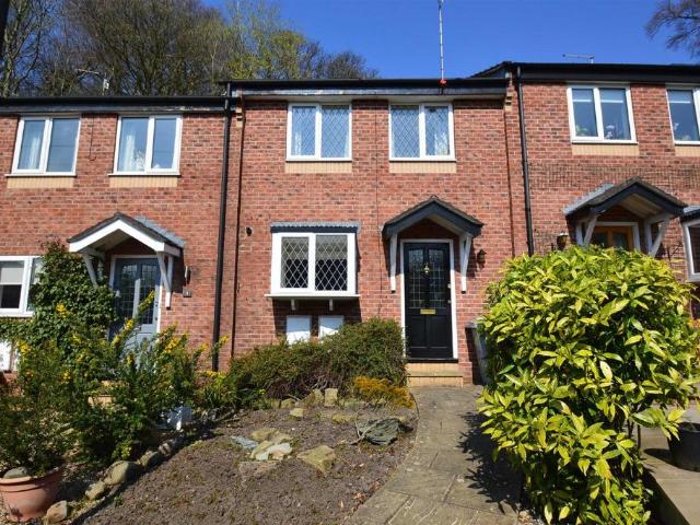 2 bedroom mews to rent