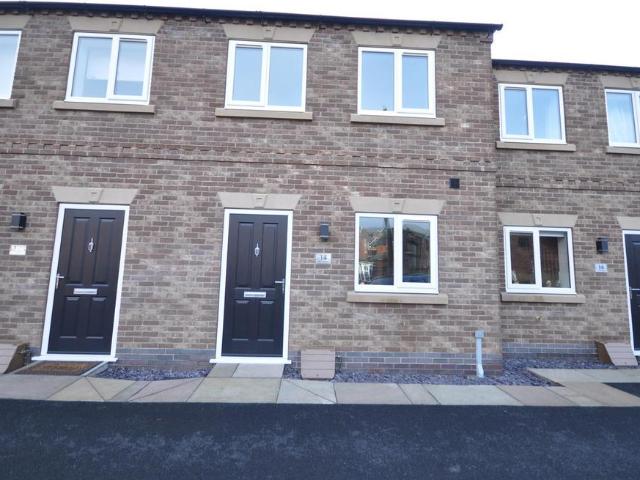 2 bedroom mews to rent