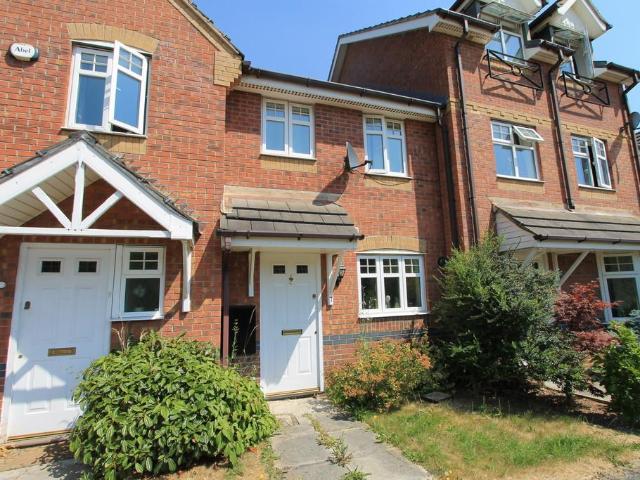 2 bedroom mews to rent