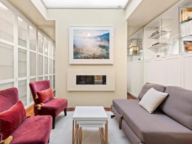 2 bedroom mews to rent