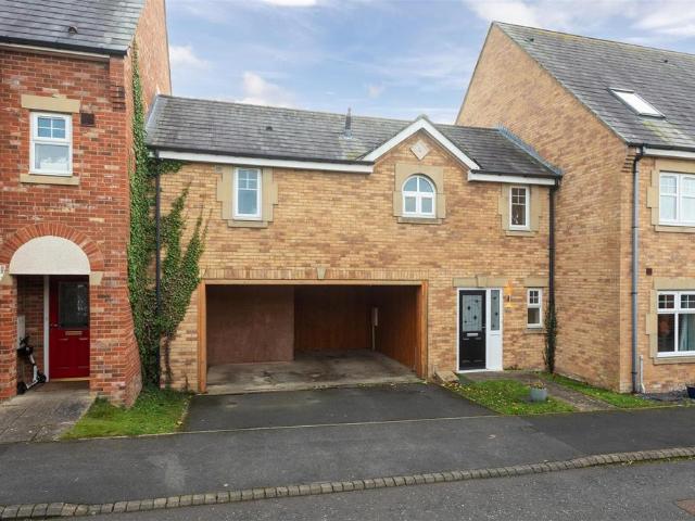 2 bedroom mews for sale