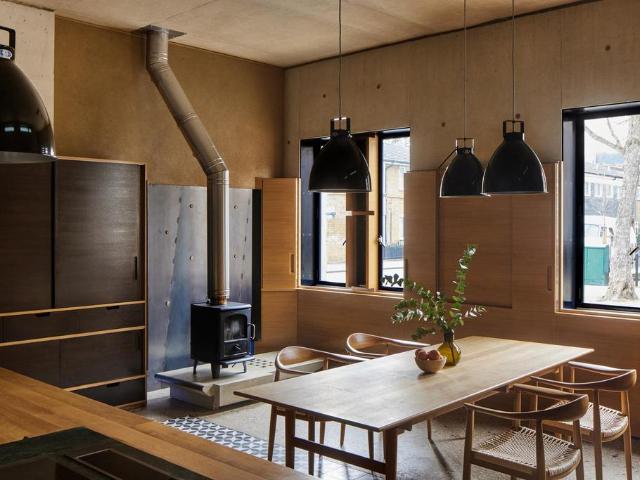 2 bedroom mews for sale