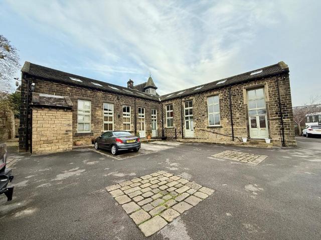 2 bedroom mews for sale