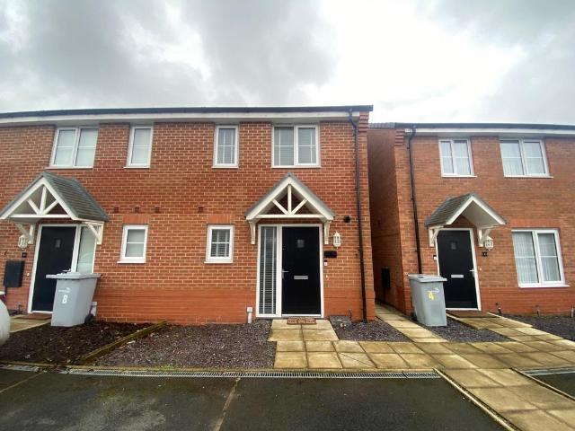 2 bedroom mews for sale