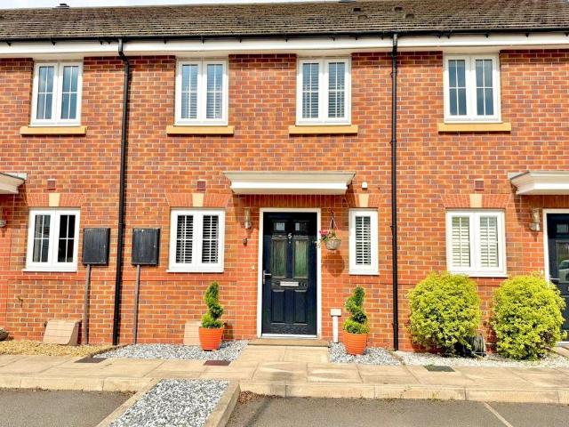 2 bedroom mews for sale