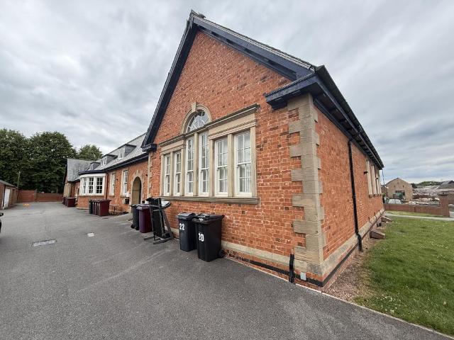 2 bedroom mews for sale