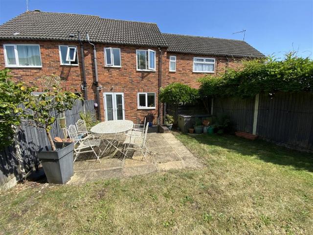 2 bedroom mews for sale