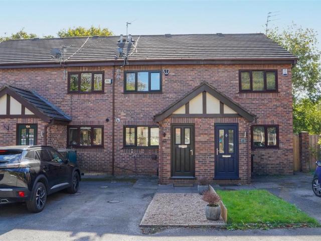 2 bedroom mews for sale